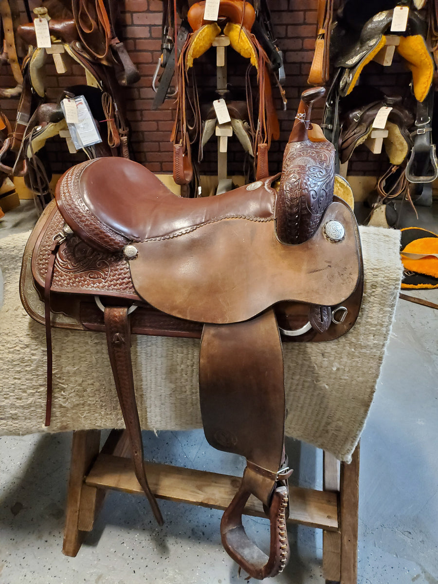 Cutting saddles – Northwest tack consignment LLC