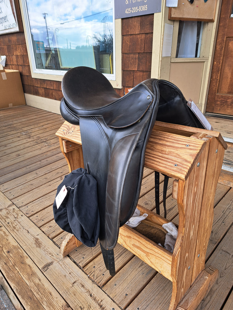 17" County Competitor Dressage Saddle – Northwest tack consignment LLC