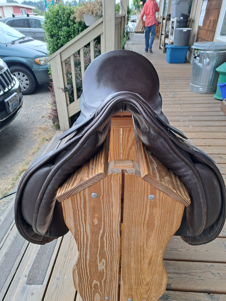 16.5" County Competitor Dressage Saddle – Northwest tack consignment LLC