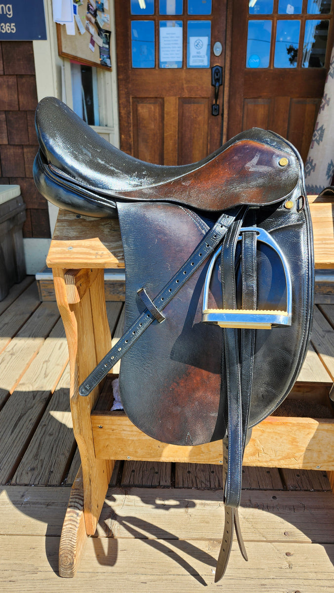 16.5" Collegiate Dressage Saddle – Northwest tack consignment LLC